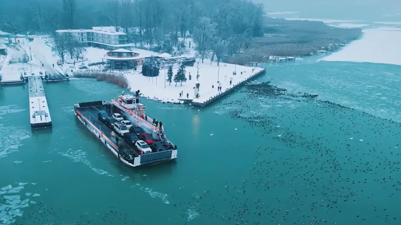 A befagyott Balaton télen is melengeti a szívünket, akárcsak nyáron - HírTv